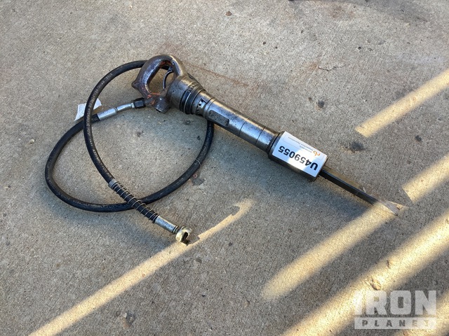 2012 APT 1133 Rivet Buster in Aurora, Illinois, United States ...