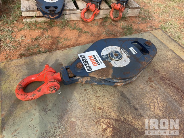 McKissick M-491 Tower/Derrick Hoist Block in Mustang, Oklahoma, United ...