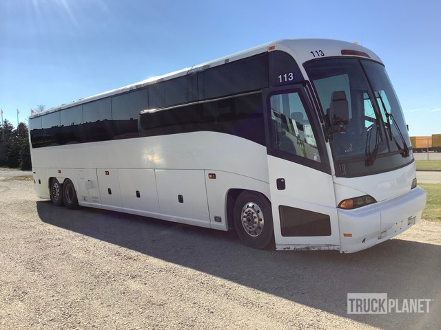 2005 MCI J4500 6x2 56-Seat Coach in Morris, Illinois, United States ...