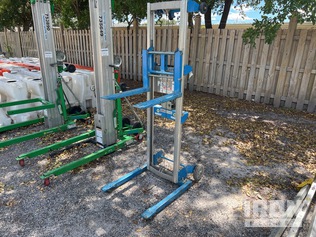 2013 Genie GL-10 Material Hoist in West Palm Beach, Florida, United ...