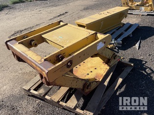 Front Lift Group - Fits Cat 140 in Aurora, Colorado, United States ...