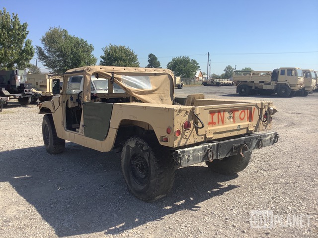 Surplus 2006 AM General M1097R1 HMMWV 2 Door Soft Top w/Truck Body in ...