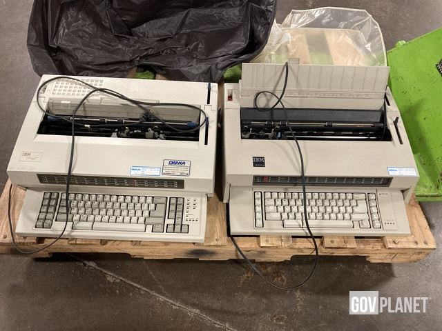 IBM Wheelwriter Typewriters Home Office Business Work Machines x2 in ...