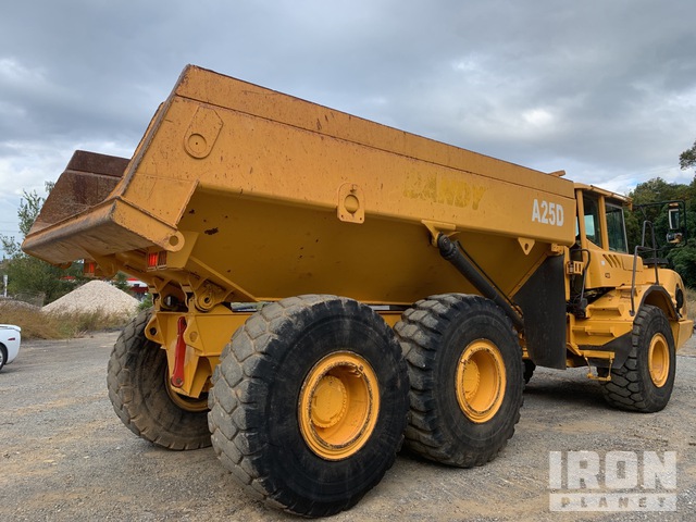 2002 Volvo A25D Articulated Dump Truck in Roanoke, Virginia, United ...