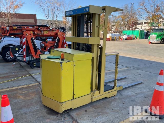 1996 Crown 30SP42TT-S 2400 lb Electric Forklift in Sterling, Virginia ...