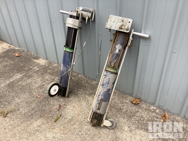 Quantity of (2) Newpark Composite Mat Pneumatic Pin Pullers in ...