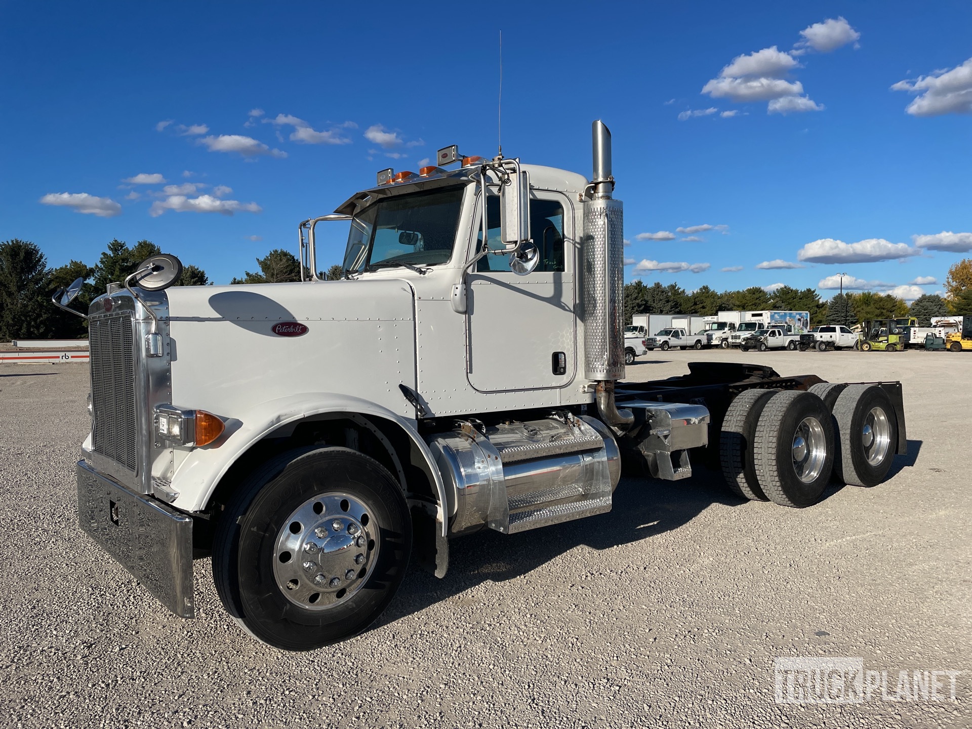 Peterbilt 379 Daycab