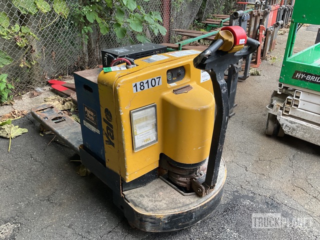 2014 Yale MPW080E 8000 lb Pallet Jack in Maspeth, New York, United ...