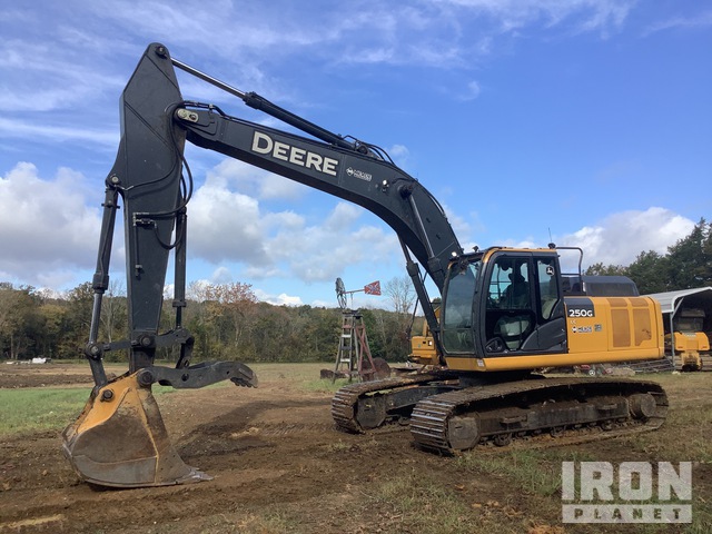 John Deere 250G LC Tracked Excavator in Chattanooga, Tennessee, United ...