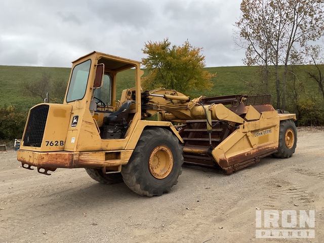 1988 John Deere 762B Motor Scraper