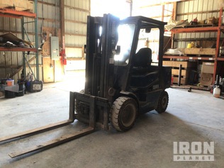 1997 Clark CGP30 5425 lb Pneumatic Tire Forklift in Williamstown ...