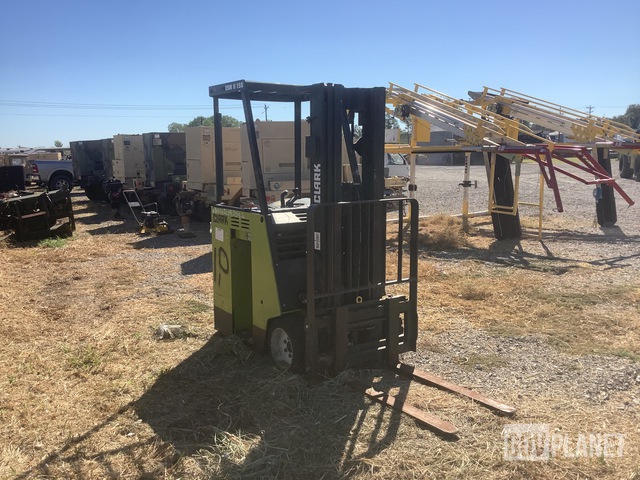 Clark ESMII-15S Electric Forklift in Springtown, Texas, United States ...