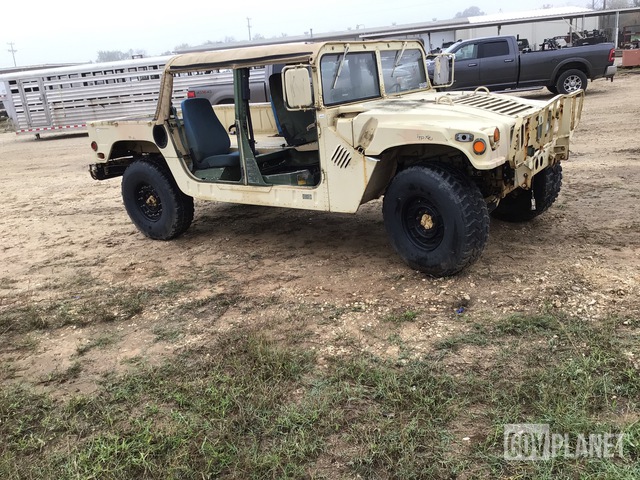 Surplus 1994 AM General M1097A1 HMMWV 4 Door Soft Top w/Truck Body in ...