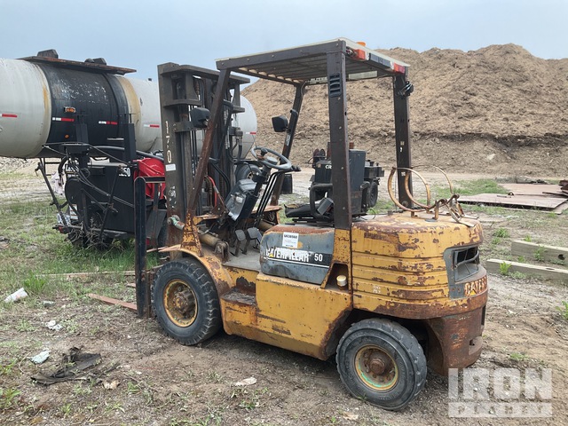 1993 Cat GP25 5000 lb LPG Pneumatic Tire Forklift in Topsham, Maine ...