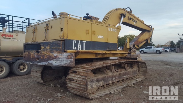 1990 Cat 235C Tracked Excavator in Joliet, Illinois, United States ...