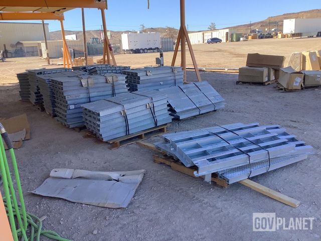 Surplus (74) Inwesco Diamond Plate Access Doors in Yermo, California ...