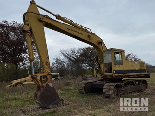 1983 Cat 235 Tracked Excavator in Round Lake, Illinois, United States ...