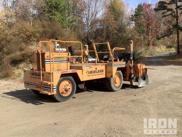Midland SP8 Road Widener in Candler, North Carolina, United States ...