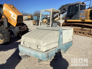 Tennant 6650 Ride-On Floor Sweeper in Lake Worth, Texas, United States ...
