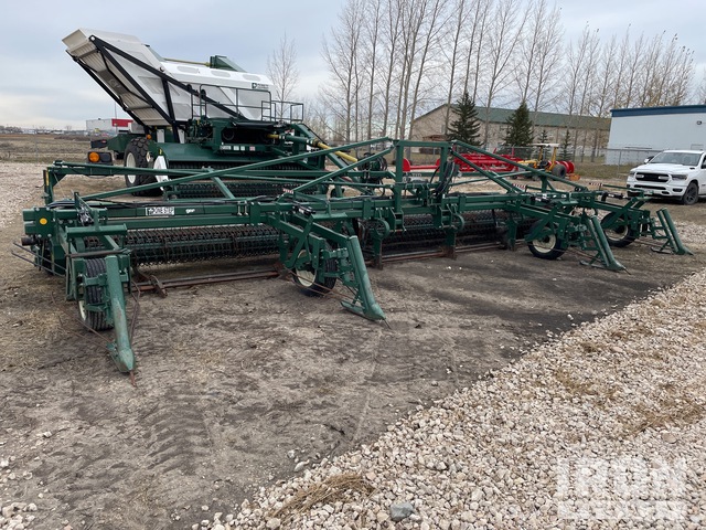 2015 Pickett C1230-2-A 30 ft Edible Bean Cutter in Portage La Prairie ...