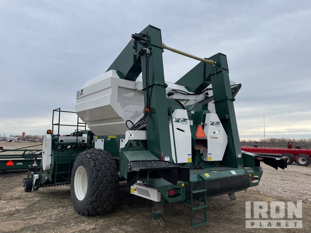 2021 Pickett Twin Master Edible Bean Combine in Winkler, Manitoba ...