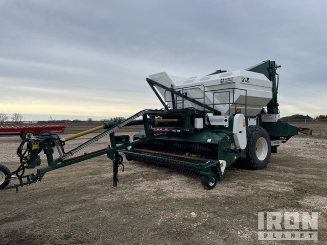 2021 Pickett Twin Master Edible Bean Combine in Winkler, Manitoba ...