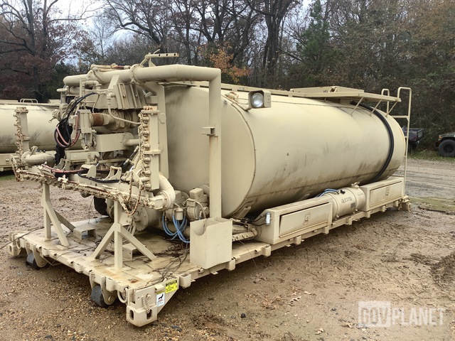 Surplus E.D. Etnyre PLS S2000 Bituminous Distributor in Hooks, Texas ...