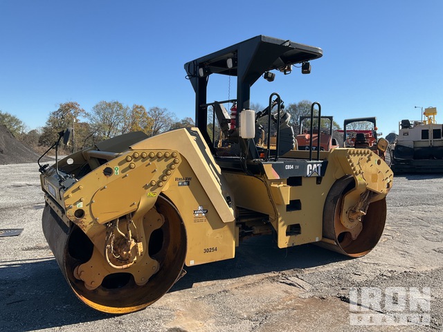 2010 Cat CB54 Double Drum Roller in Welford, South Carolina, United ...