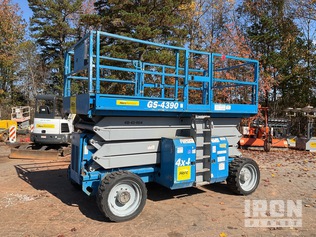 2012 Genie GS-4390 Dual Fuel 4x4 Scissor Lift in Greer, South Carolina ...