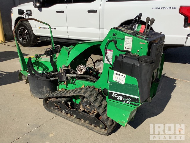 2015 Vermeer SC30TX Walk-Behind Stump Grinder in West Chester, Ohio ...