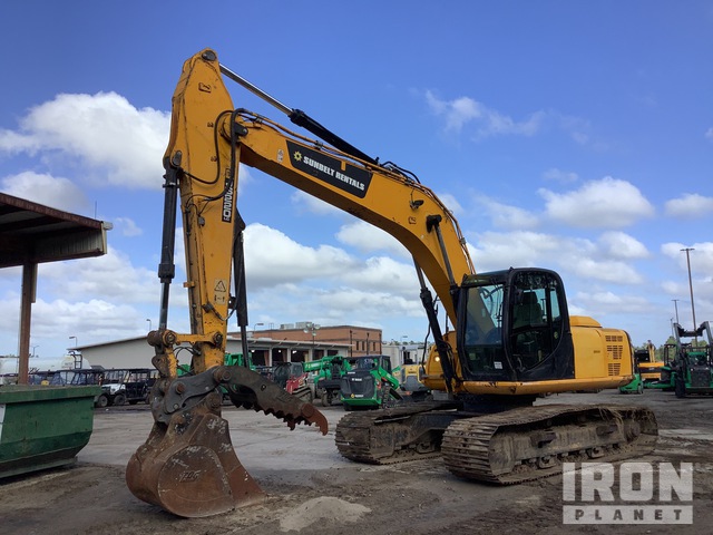 JCB JS220LC Tracked Excavator in Jacksonville, Florida, United States ...