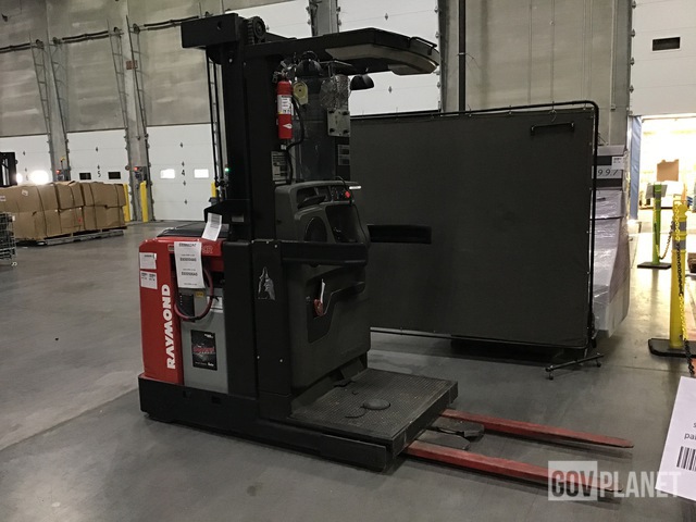 Raymond 540-OPC30TT Electric Forklift