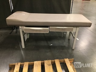 Surplus Ritter 203-002-200 Exam Table in Chambersburg, Pennsylvania ...