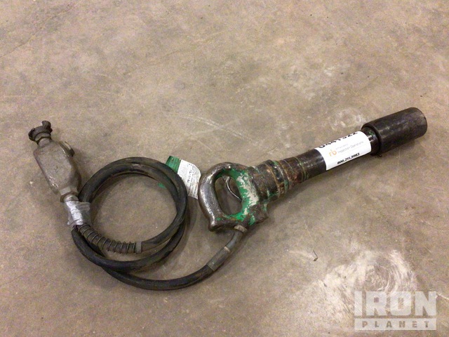 2012 APT 133 Pneumatic Rivet Buster in New Castle, Delaware, United ...