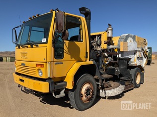 Surplus Tymco 600 Sweeper Truck in Yermo, California, United States ...