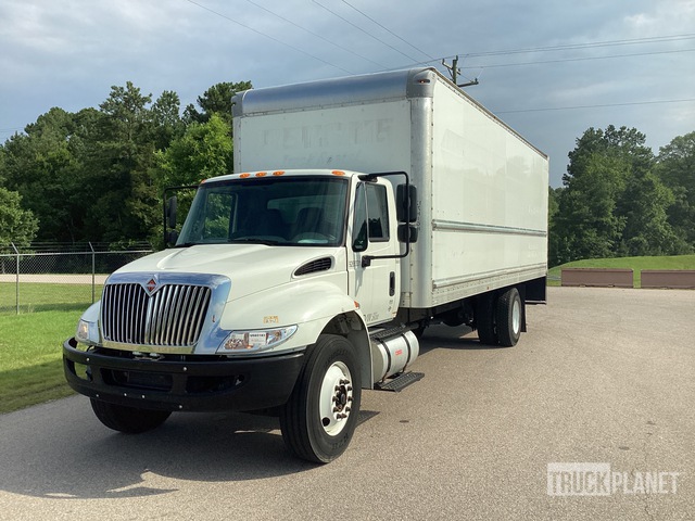 2019 International 4300 4x2 Moving Van Truck | Ritchie Bros. Auctioneers