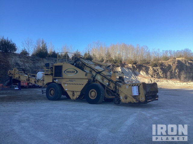 2011 Weiler E2850 Wheel Asphalt Transfer Machine in Linn Creek ...