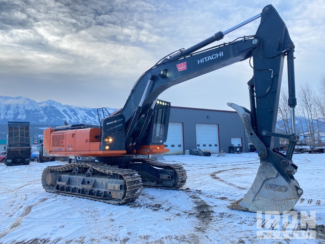 2013 Hitachi ZX370F-3 Tracked Excavator in Golden, British Columbia ...