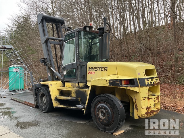 2004 Hyster 250HD 11600 lb Diesel Pneumatic Tire Forklift in North East ...