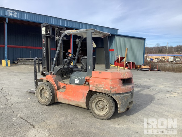 2004 Toyota 7FDU35 8000 lb Pneumatic Tire Forklift in Binghamton, New ...