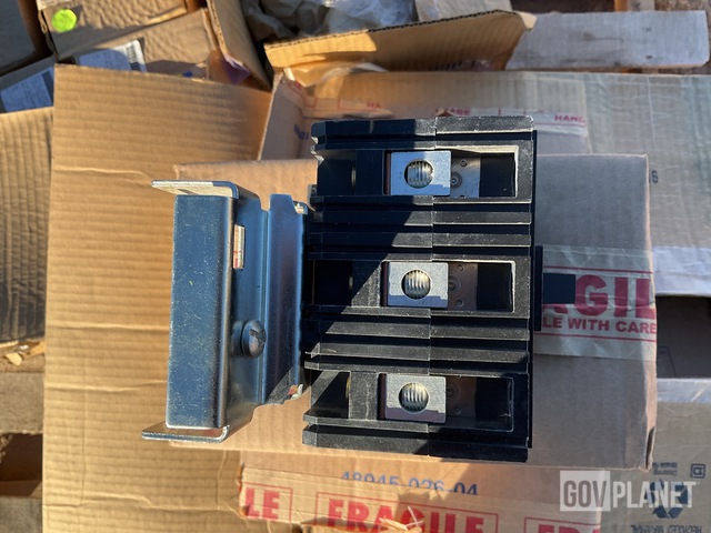 Surplus (5) Schneider FH36060 Circuit Breakers in Doyle, California ...
