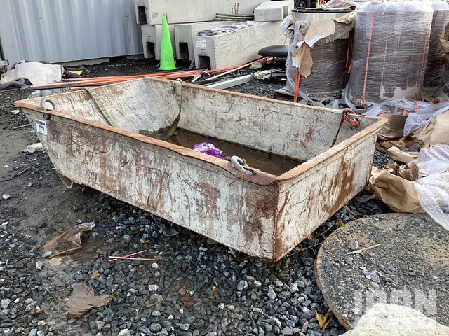 Crane Trash Dump Box in Somerville, Massachusetts, United States ...