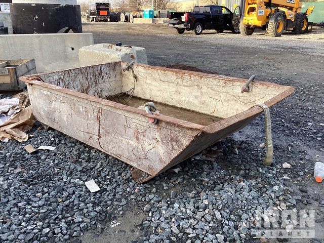 Crane Trash Dump Box in Somerville, Massachusetts, United States ...