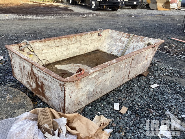 Crane Trash Dump Box in Somerville, Massachusetts, United States ...