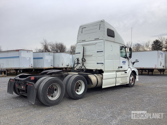 2013 Volvo VNL 6x4 T/A Sleeper Truck Tractor in Dublin, Virginia ...