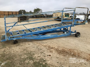 Surplus Tronair B-1 Hydraulic Maintenance Platform in Lytle, Texas ...