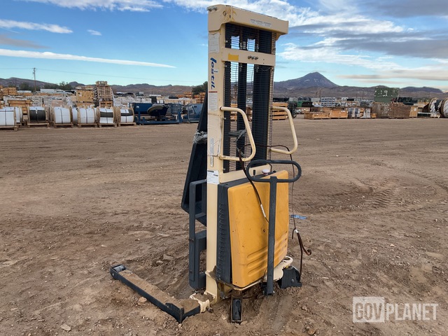 Surplus Vestil SL-118-AA Electric Forklift in Yermo, California, United ...