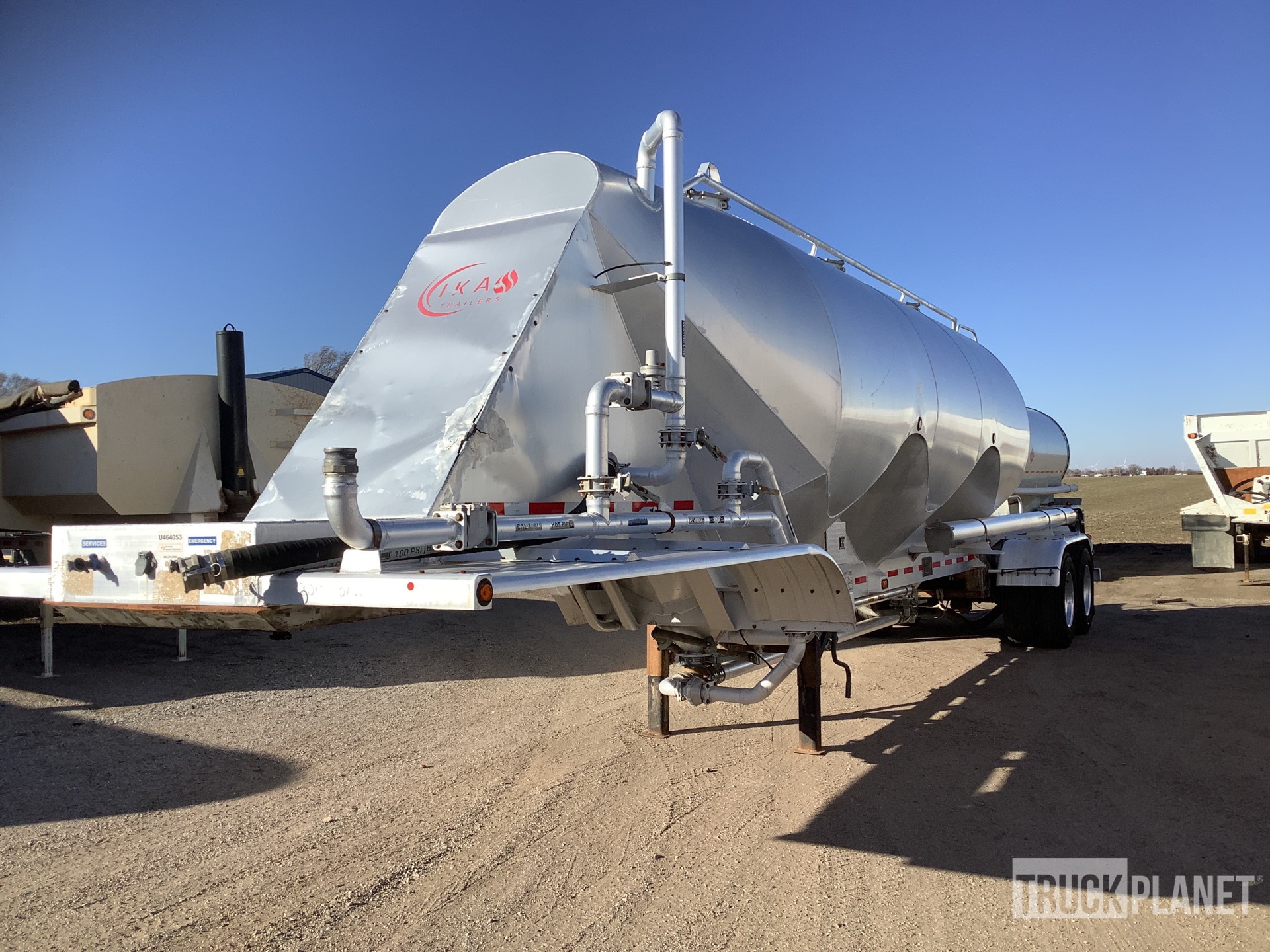 Pneumatic Bulk Truck