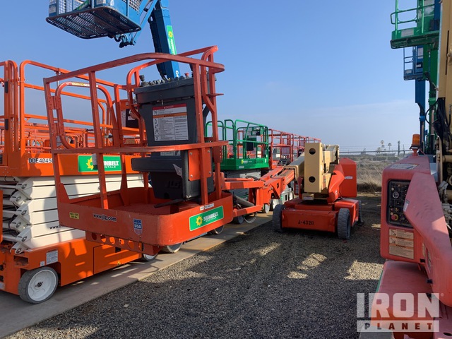 2011 JLG E400AJPN Electric Articulating Boom Lift in MODESTO ...