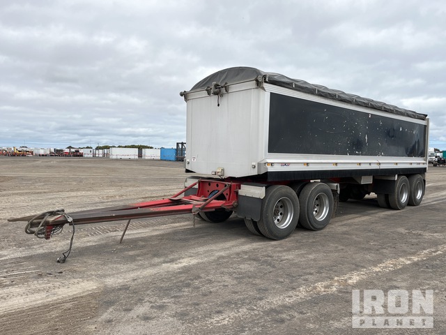 2010 MaxiTrans 8.2 m Quad Dog Tipping Trailer in Geelong, Victoria ...